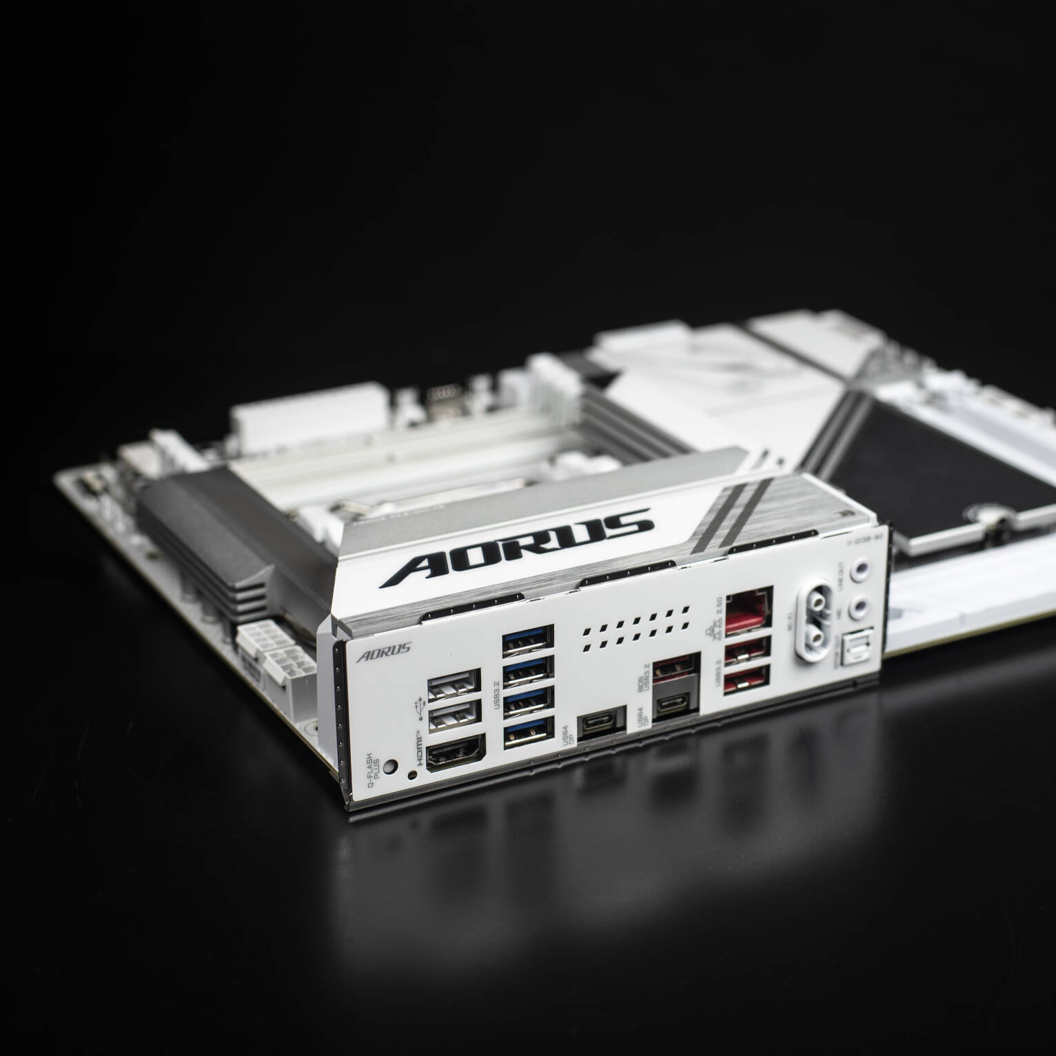 X870E AORUS PRO ICE (RECENZIA A TESTY) | Alza.sk