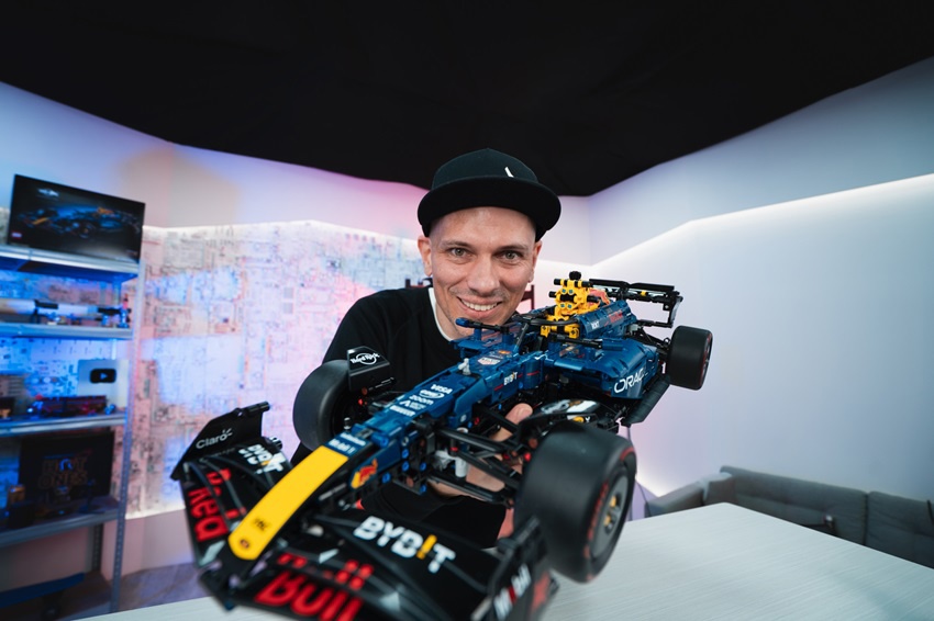 Milan Reindl, prvý český dizajnér modelov LEGO®, očaril svet ...