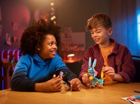 Kúpte stavebnicu LEGO® pre dospelých staviteľov a získajte zľavu 25 % ...