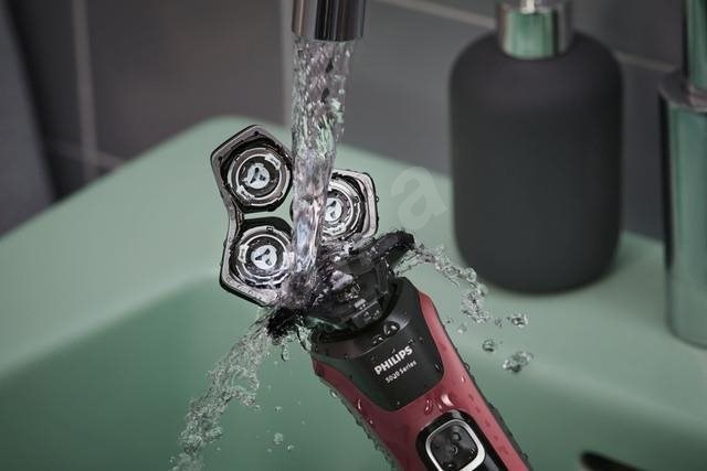 Philips Series 5000 Wet & Dry S5883/10 za 102,90 € - Holiaci strojček ...